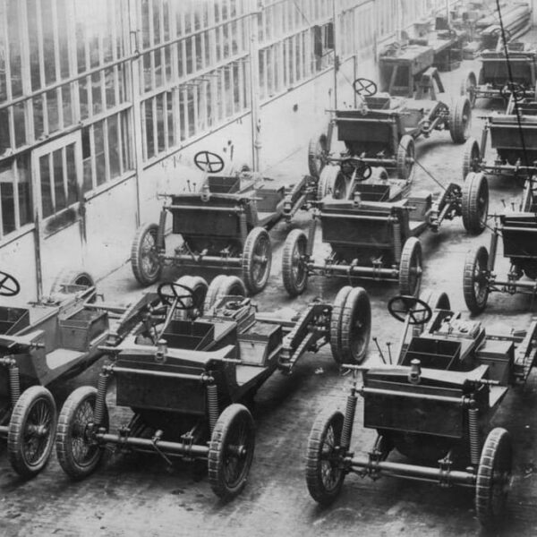 Lanchester Armored Car - WARCARS.NET