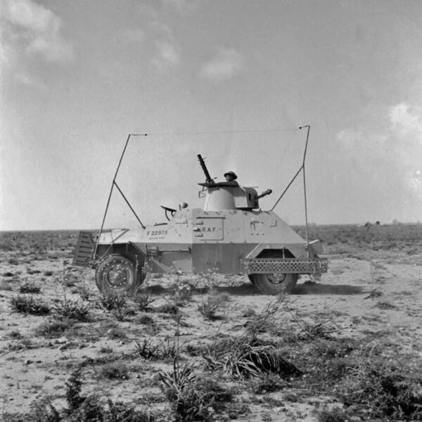Marmon-Herrington MkII Armoured Car - WARCARS.NET