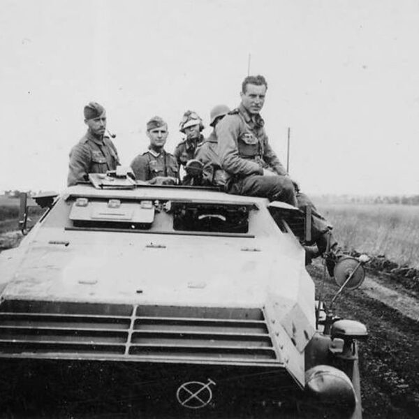Sd.Kfz. 247 Ausf.B - WARCARS.NET